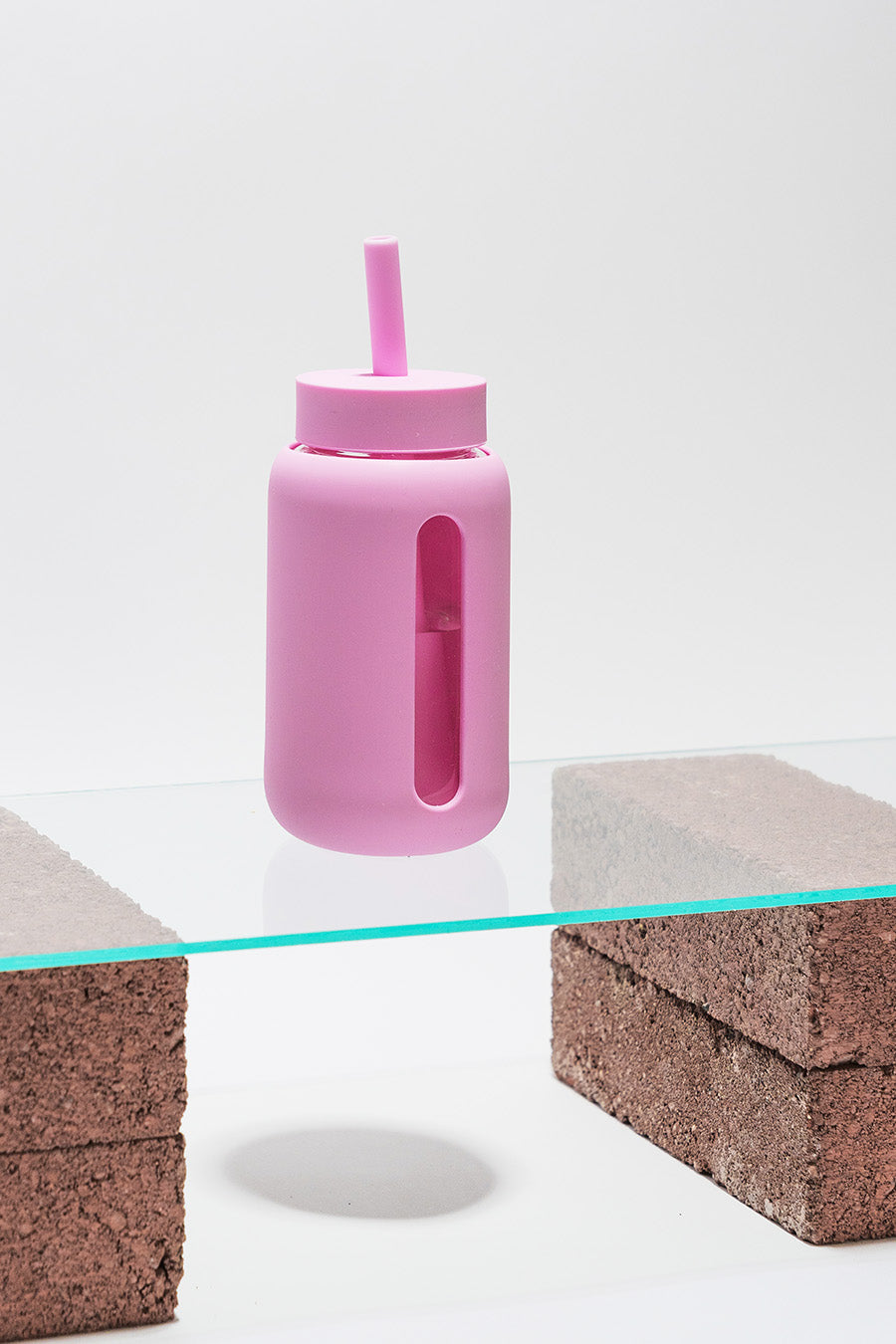 Glass water bottles that help you track your daily water intake